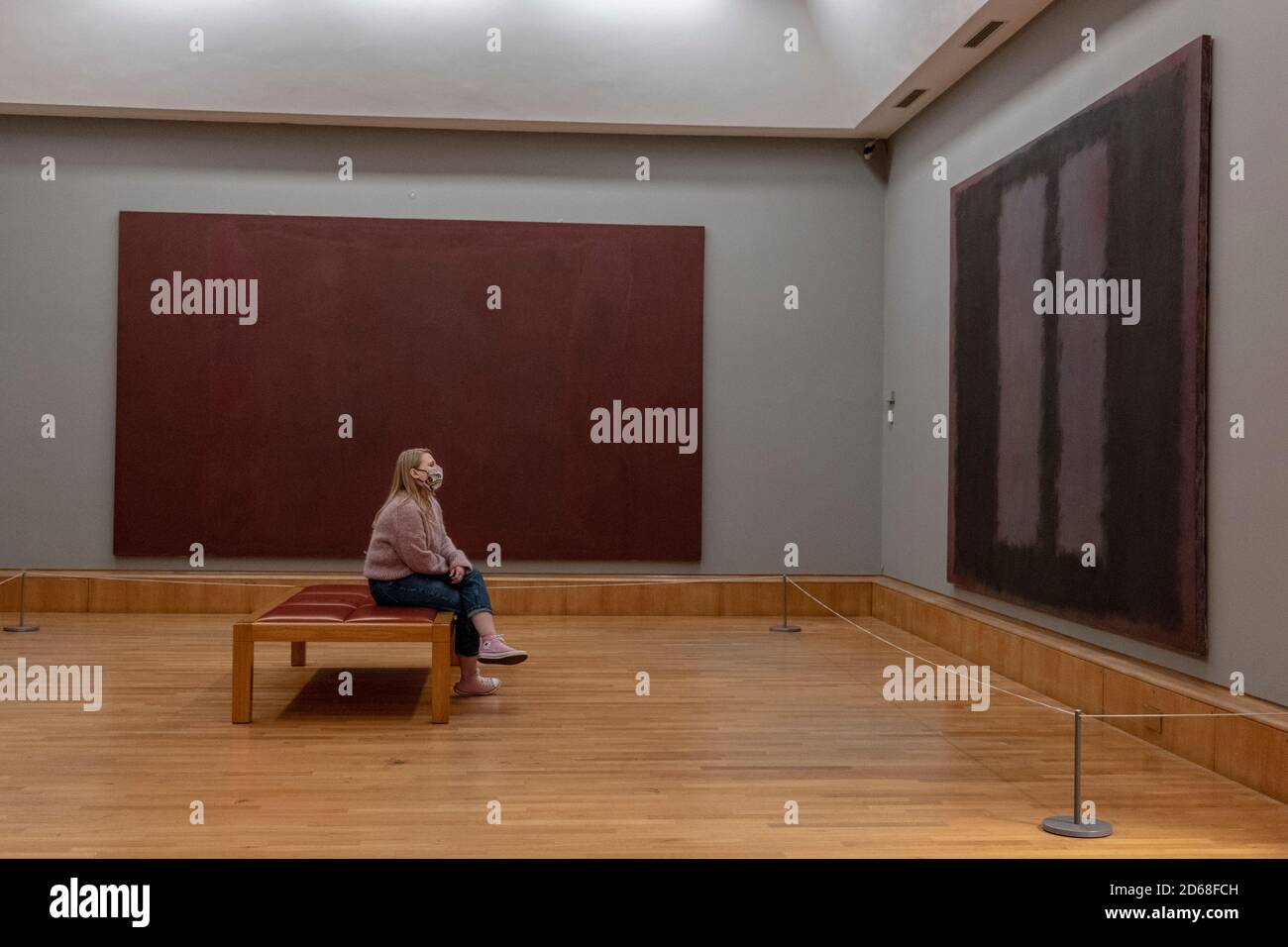 London, England. 15th October 2020. Mark Rothko’s iconic Seagram Murals ...