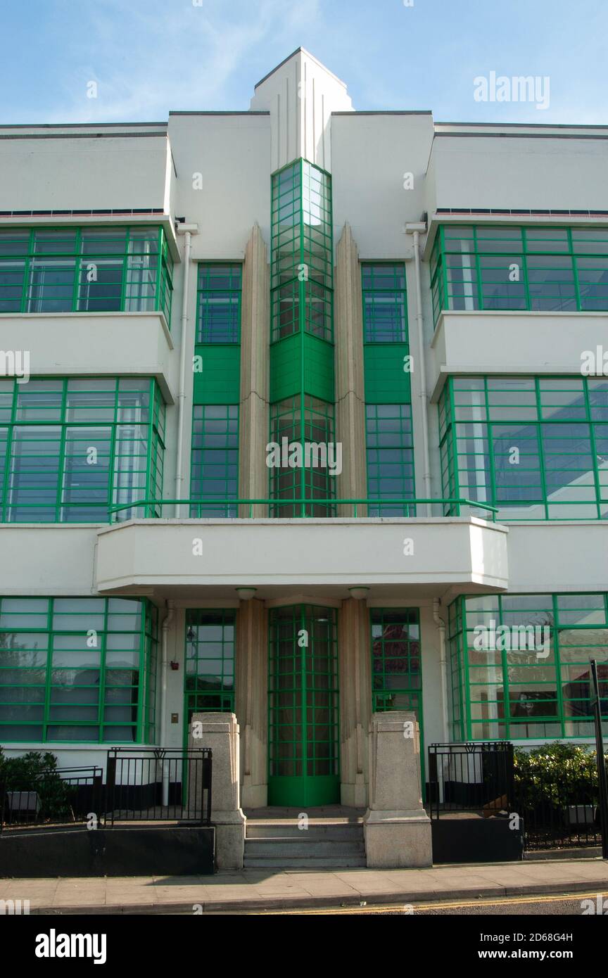 Vacuum cleaner 1930s hi-res stock photography and images - Alamy