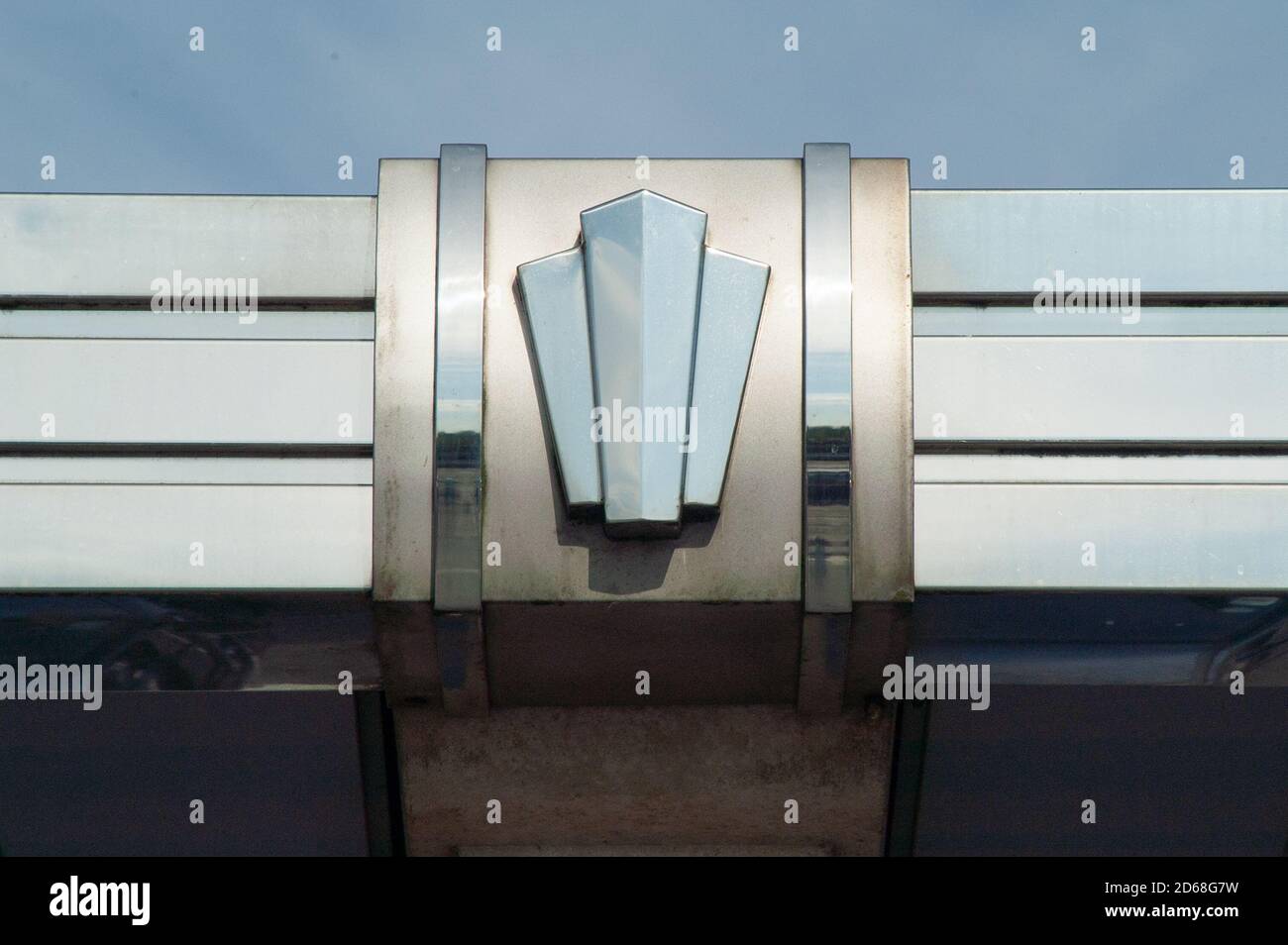 Vacuum cleaner 1930s hi-res stock photography and images - Alamy