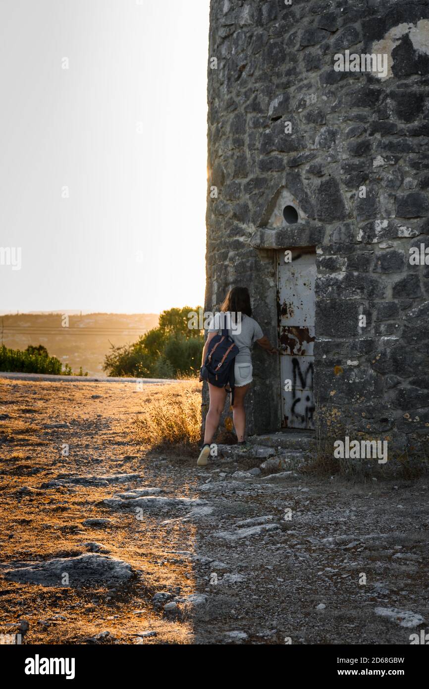 Light entering a building hi-res stock photography and images - Alamy