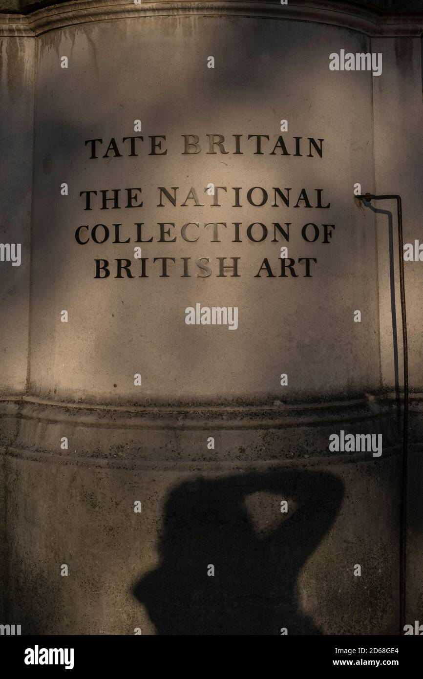 Tate museum poster hi-res stock photography and images - Alamy