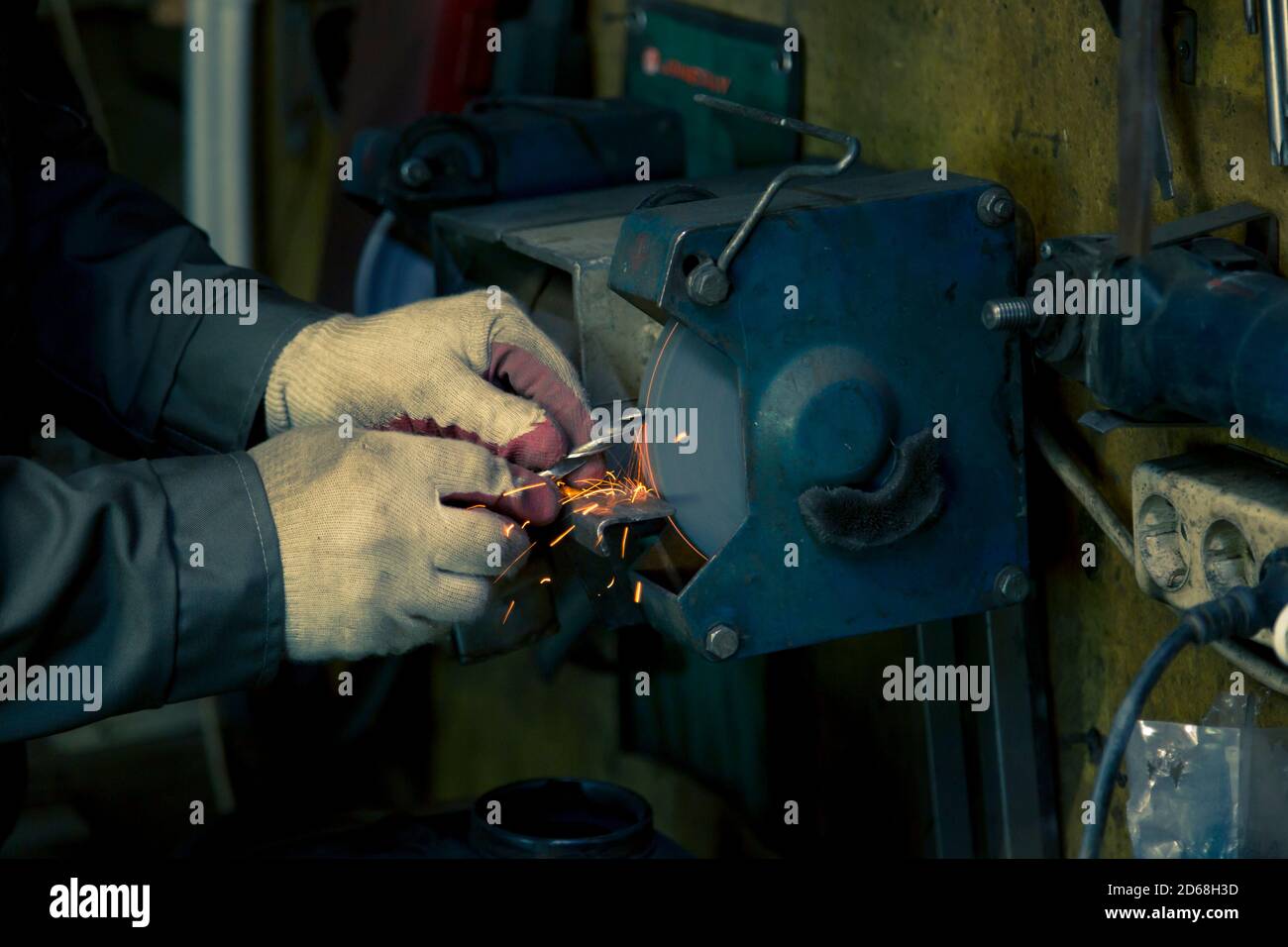 Installation gloves hi-res stock photography and images - Alamy