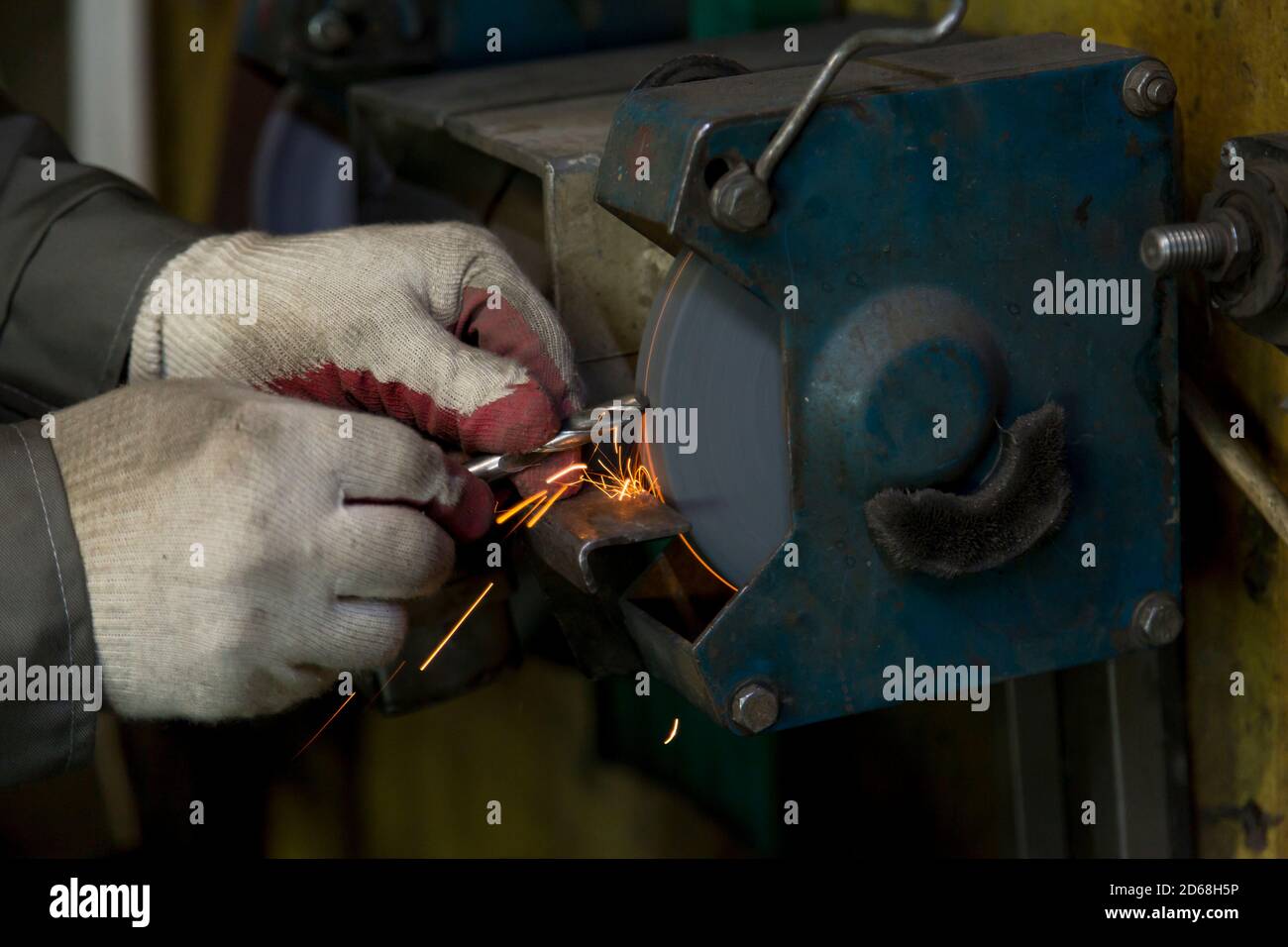 Installation gloves hi-res stock photography and images - Alamy