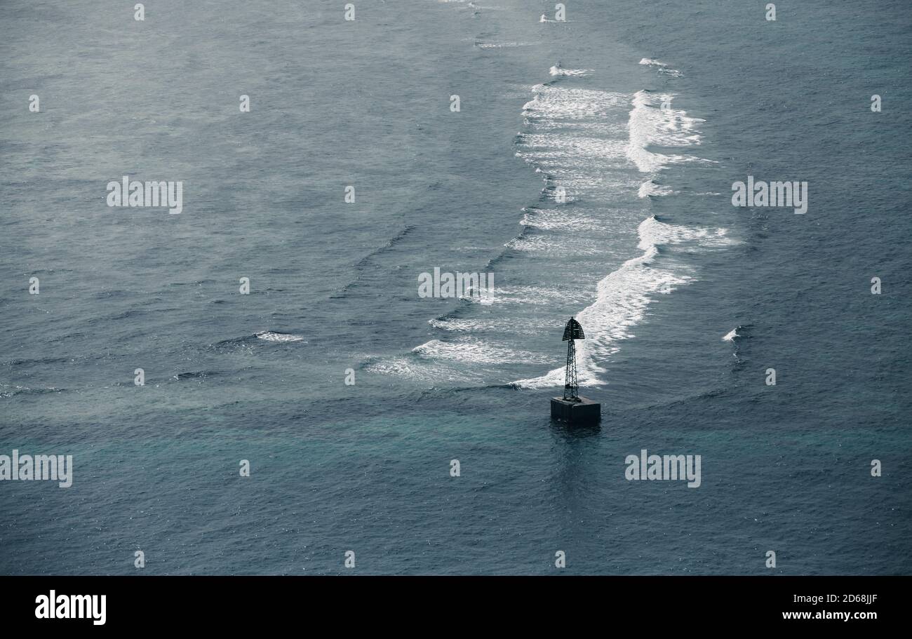 Water wave border hi-res stock photography and images - Alamy