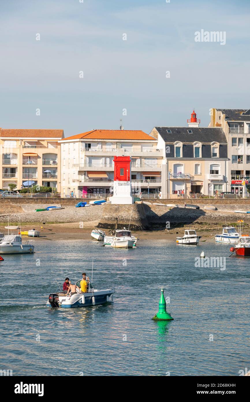 Square lighthouse hi-res stock photography and images - Alamy