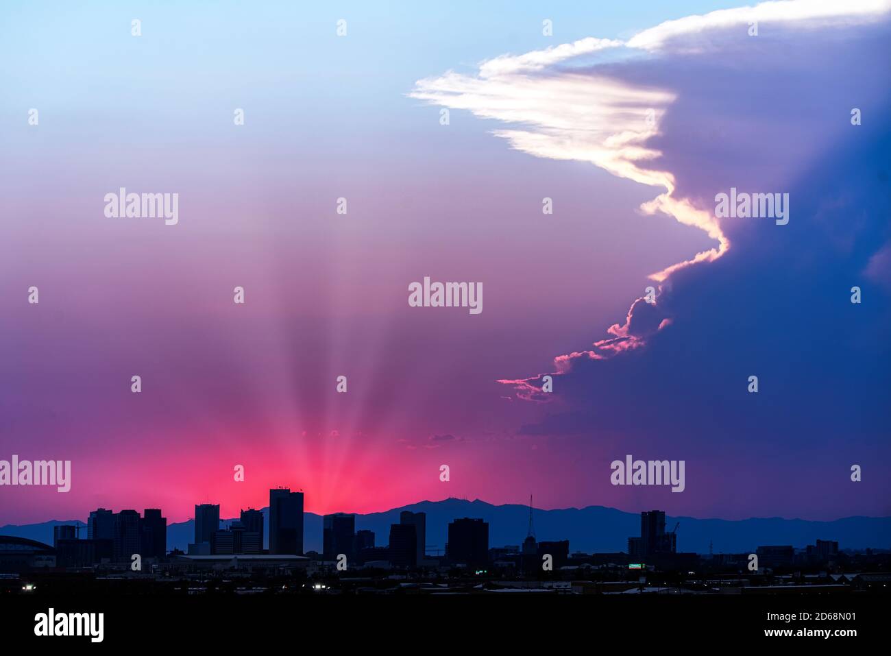 Phoenix arizona skyline hi-res stock photography and images - Alamy