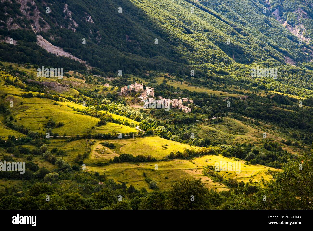 Montagna della majella hi-res stock photography and images - Alamy