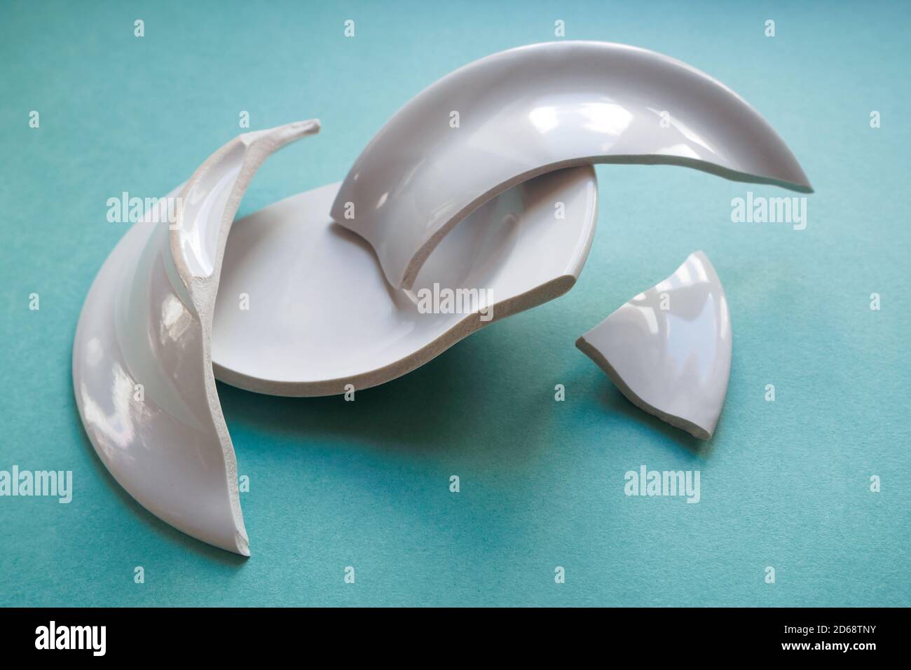 Broken Plate Kitchen High Resolution Stock Photography and Images - Alamy