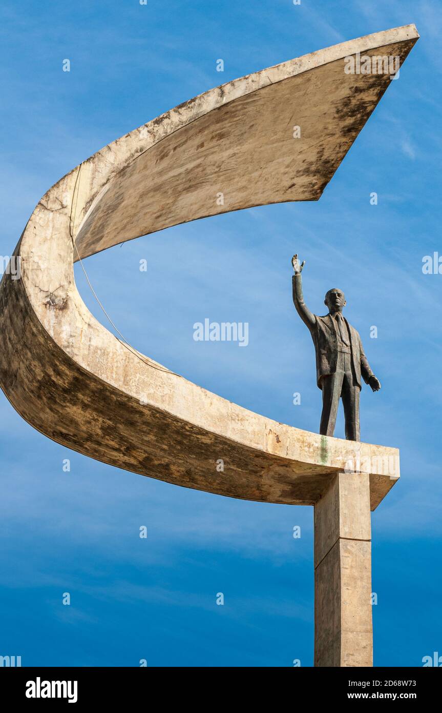 Statue of President Juscelino Kubitschek at the JK Memorial, erected in ...