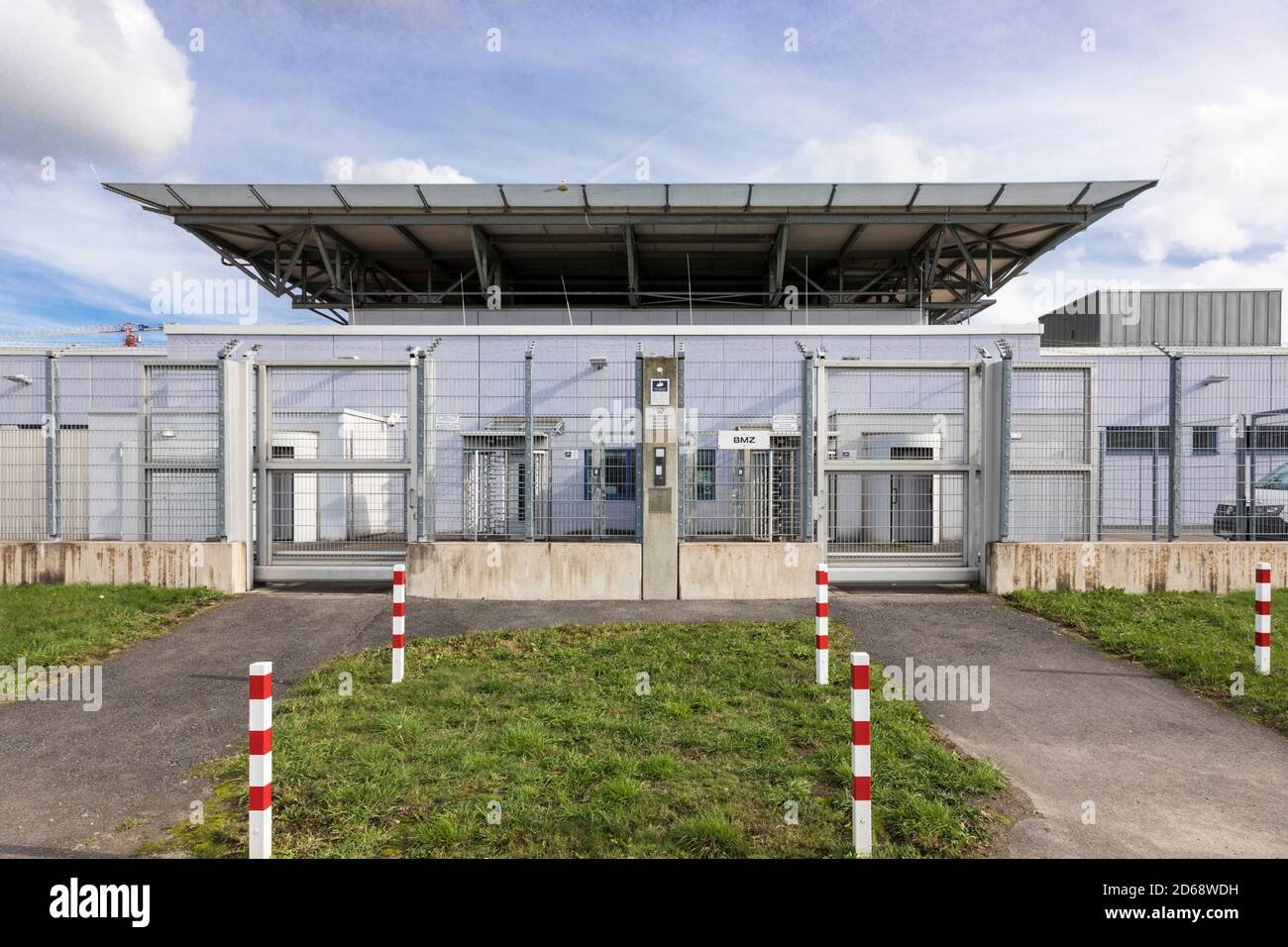 Higher Regional Court of Dusseldorf, branch high security wing with ...