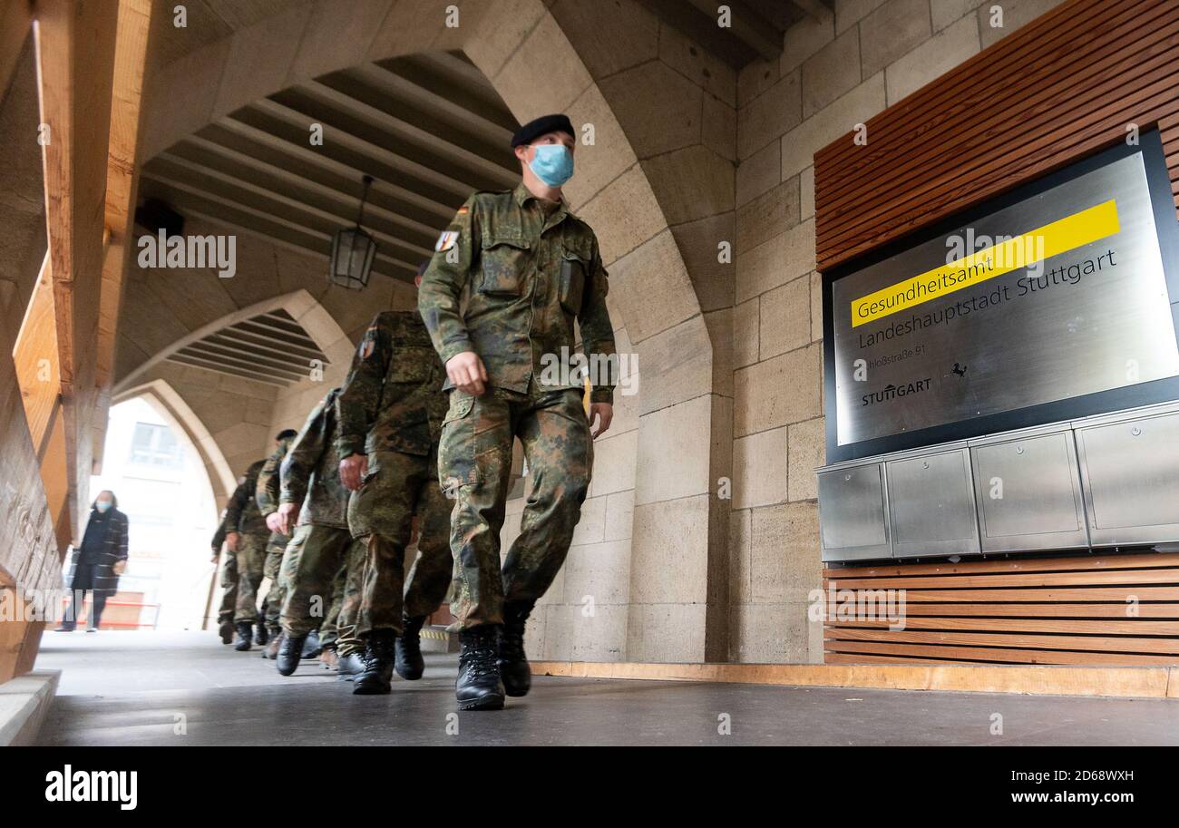 Tracing chains of infection hi-res stock photography and images - Alamy