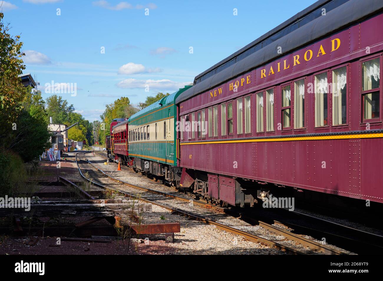 NEW HOPE, PA -3 OCT 2020- View of the New Hope and Ivyland rail road, a ...
