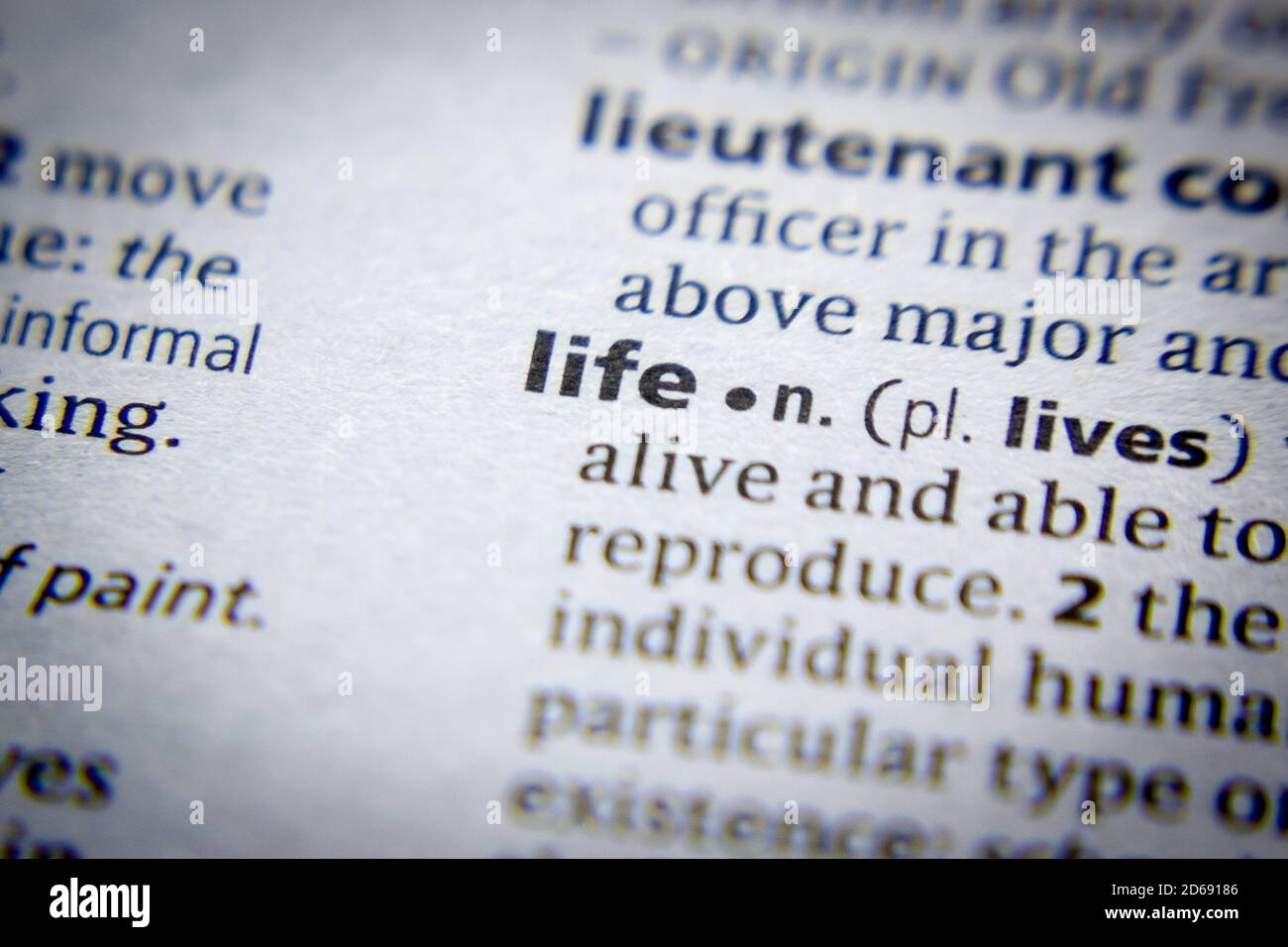 Definition word life in dictionary hi-res stock photography and images ...