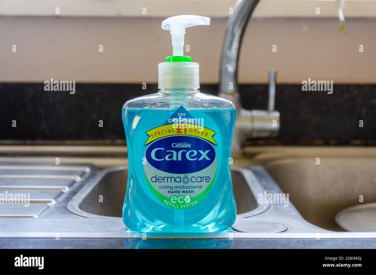 Hand wash liquid soap hi-res stock photography and images - Alamy