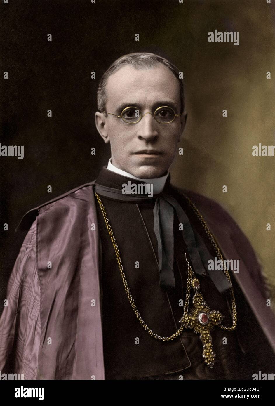 Pope pie xii hi-res stock photography and images - Alamy