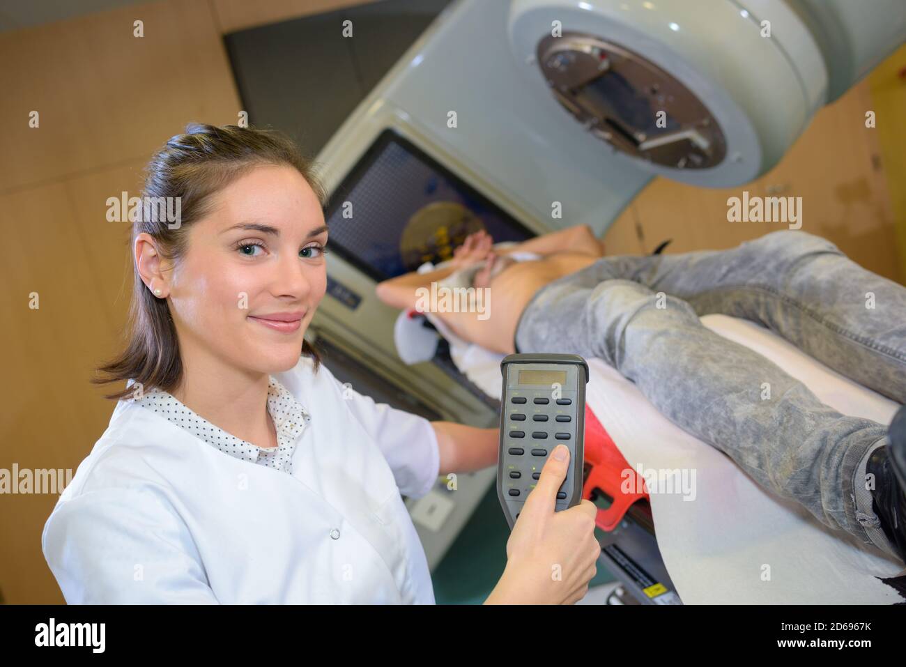 Linear accelerator therapy hi-res stock photography and images - Alamy