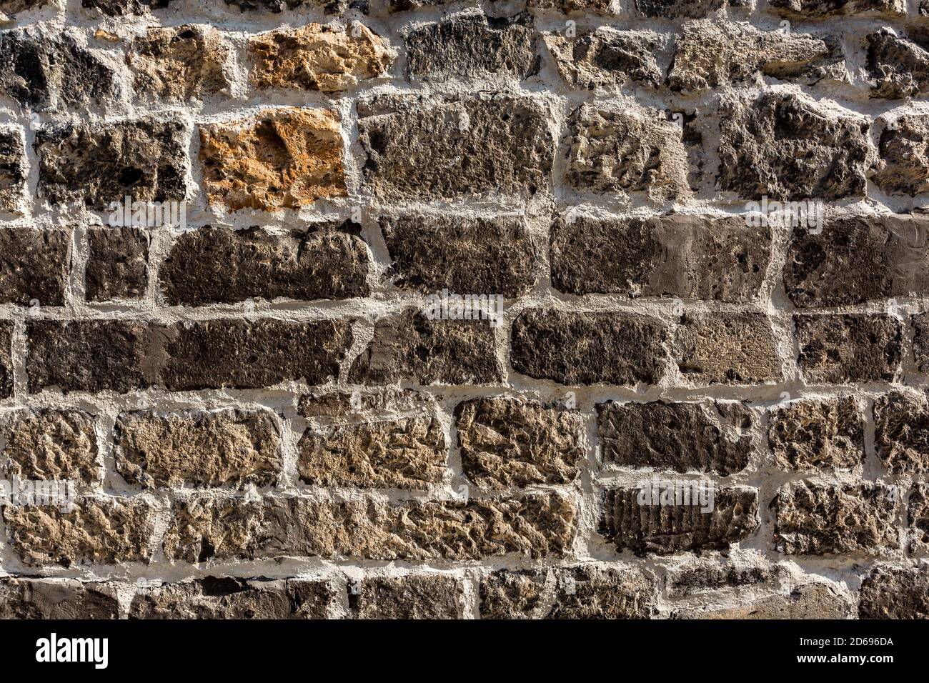 Grey stonewall hi-res stock photography and images - Alamy