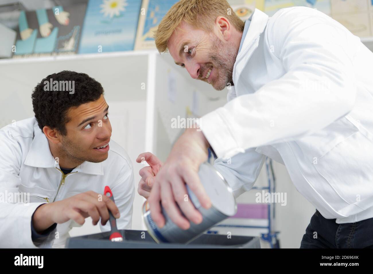 Painter and decorator assistant hi-res stock photography and images - Alamy