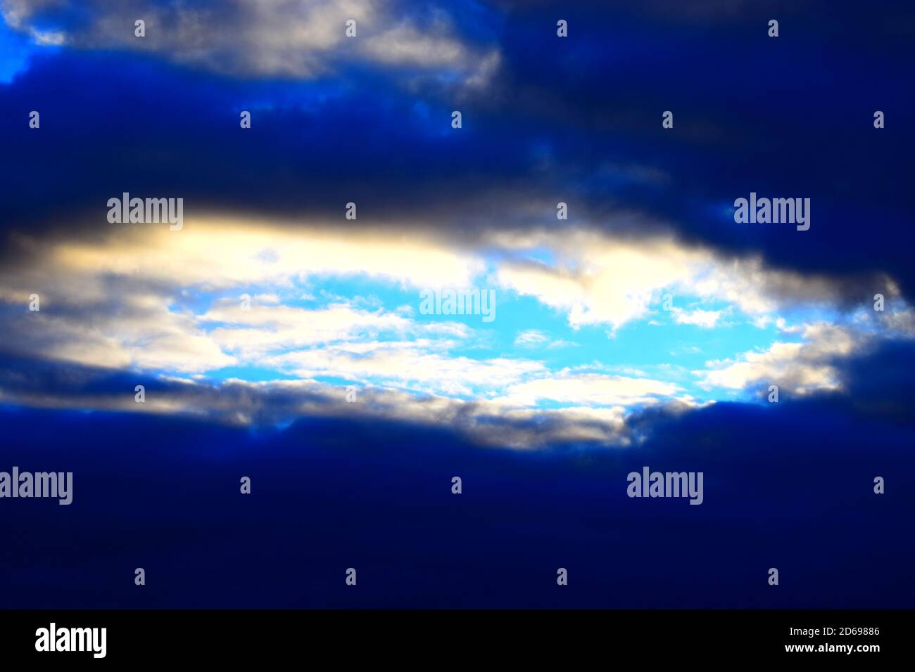 blue hour sky Stock Photo - Alamy