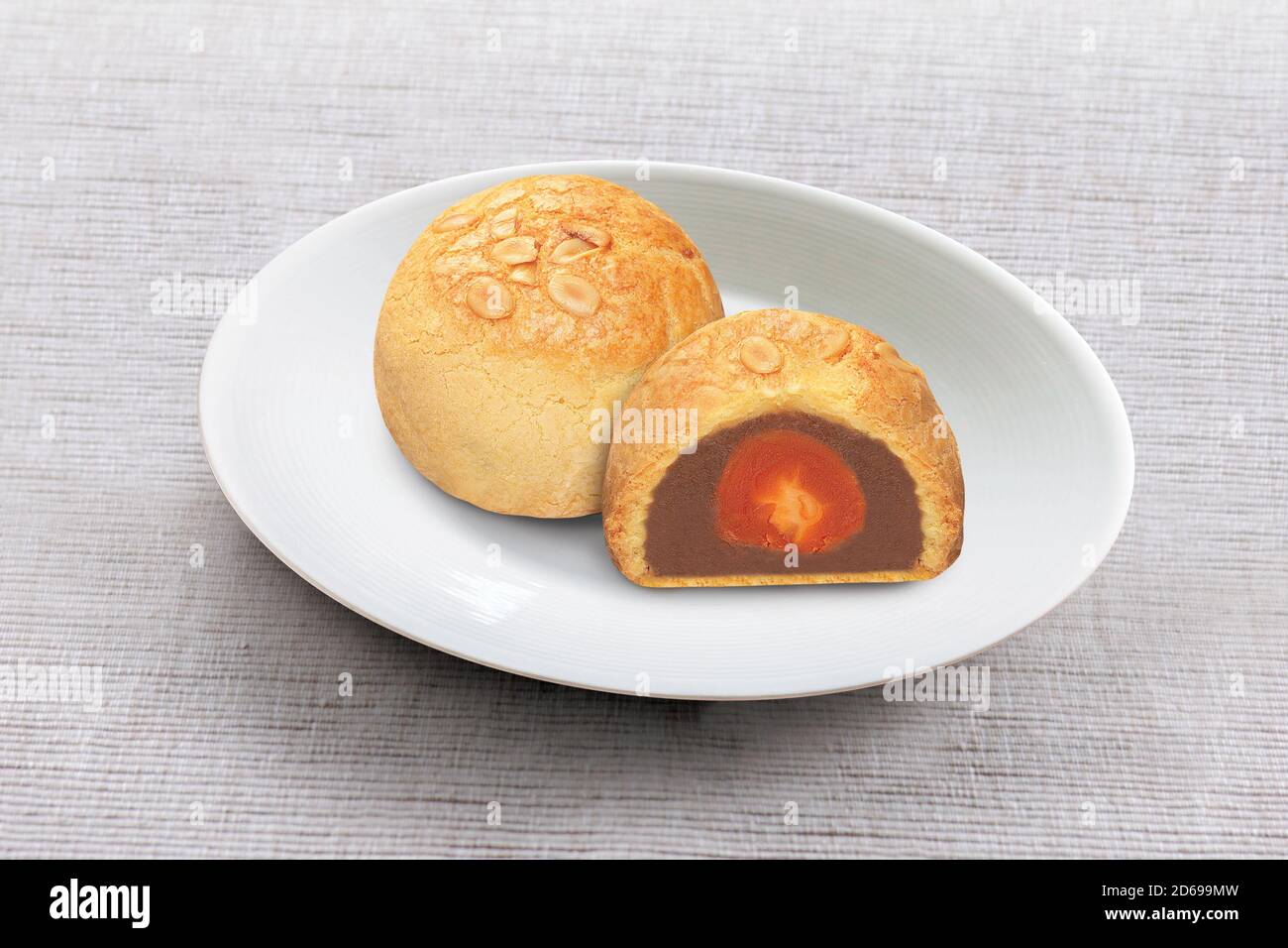 Shanghai lotus paste single yolk mooncake for Chinese Mid Autumn Stock ...