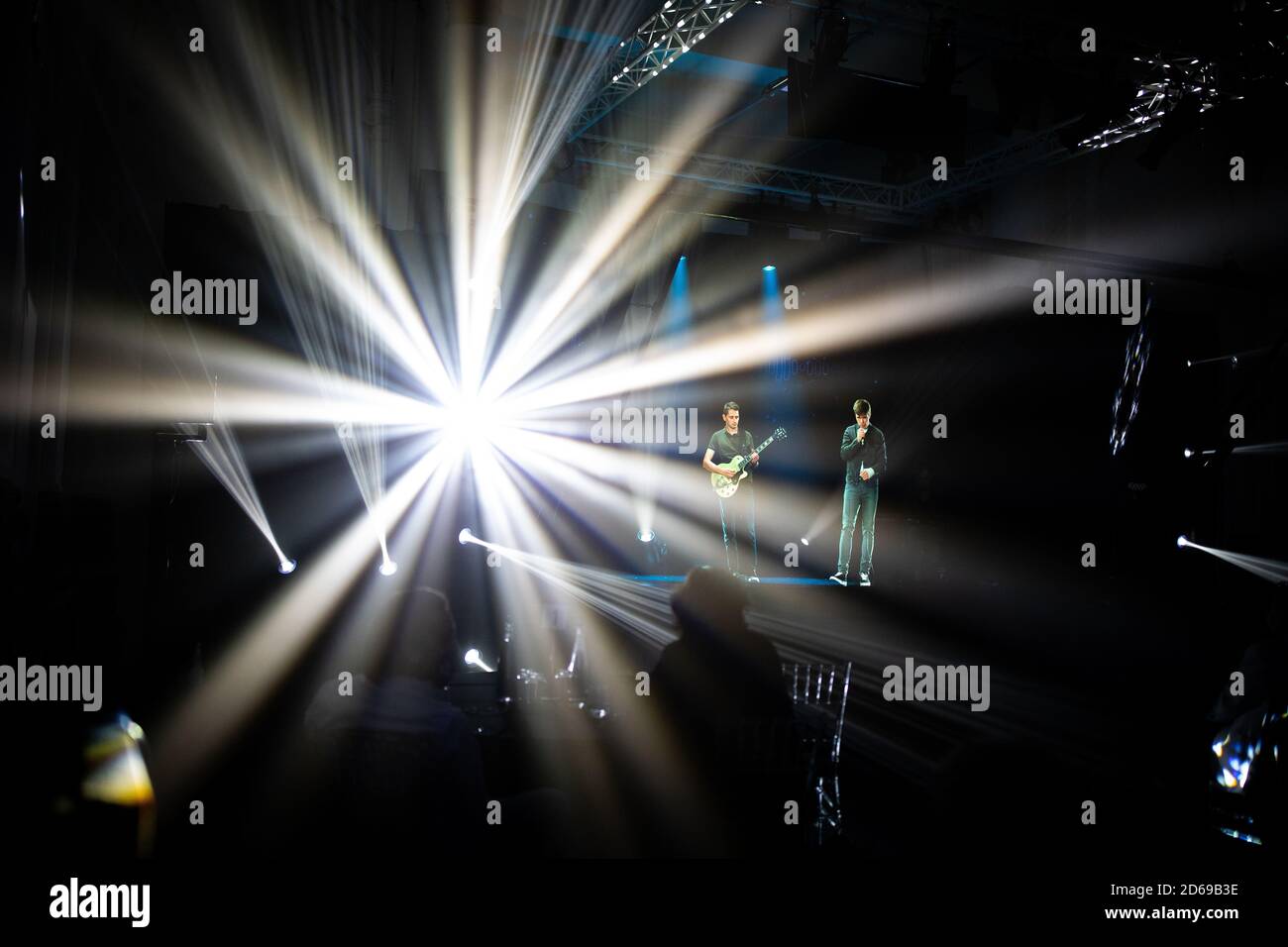 Singer songwriter Dan Olsen performs as an interactive hologram ...