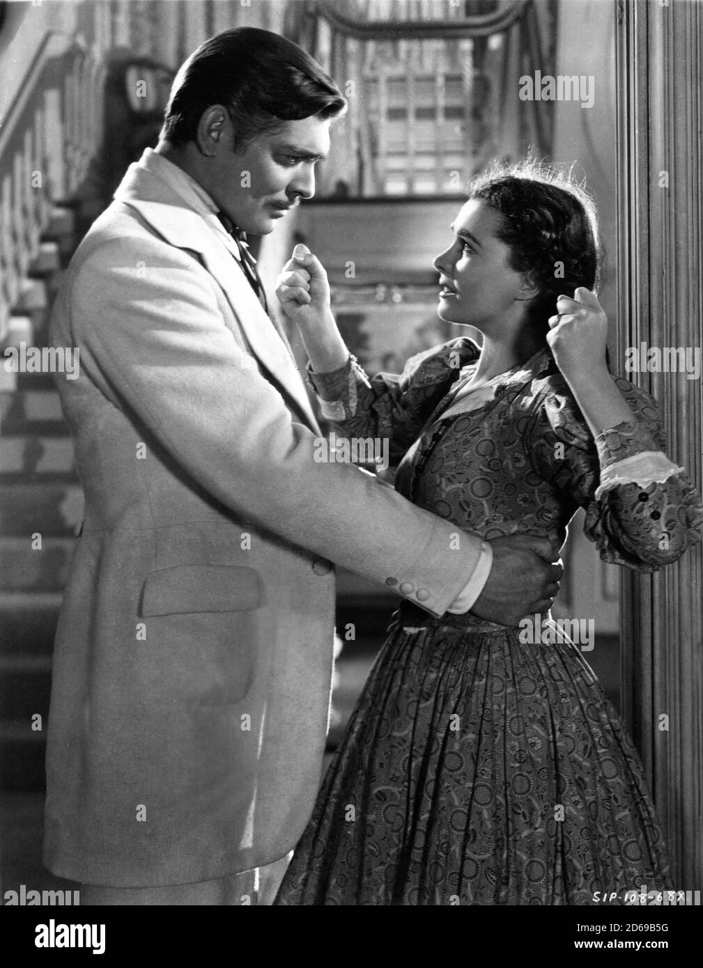 CLARK GABLE and VIVIEN LEIGH in GONE WITH THE WIND 1939 director VICTOR ...