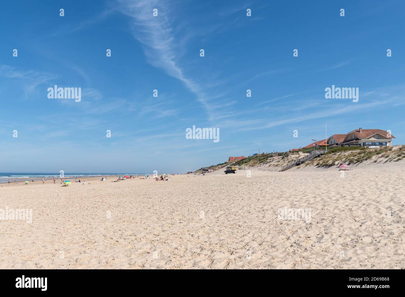 The beach of Mimizan, near Biscarrosse on the French Atlantic coast ...
