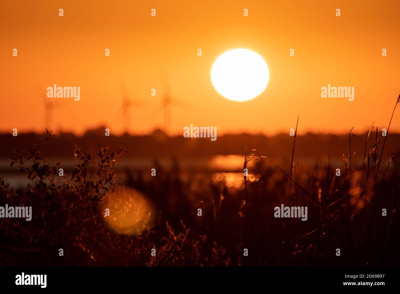 Rising sun colors hi-res stock photography and images - Alamy