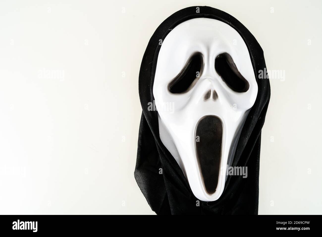 Scream movie mask hi-res stock photography and images - Alamy