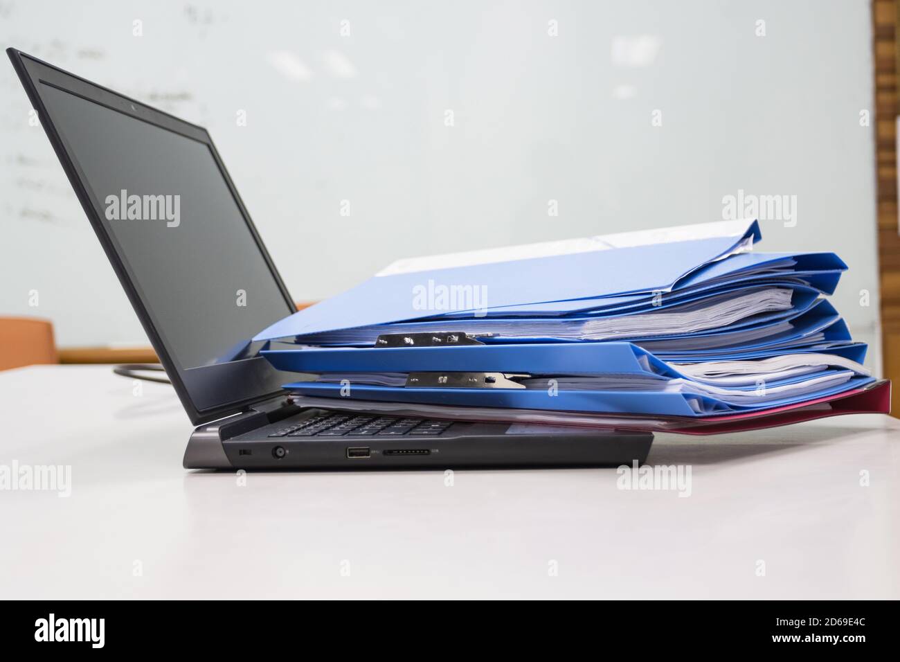 Saved documents hi-res stock photography and images - Alamy