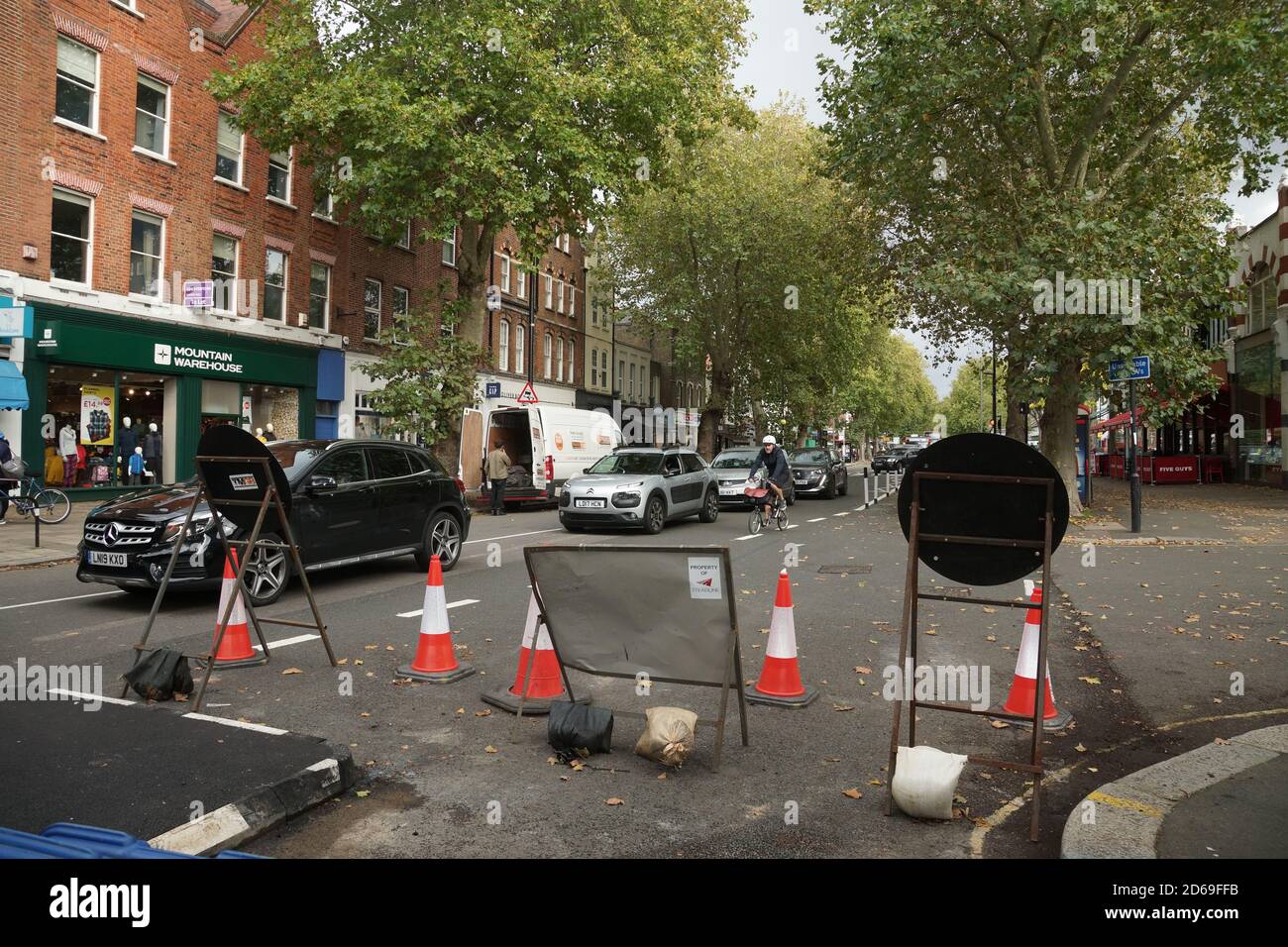 With flow bus and cycle hi-res stock photography and images - Alamy