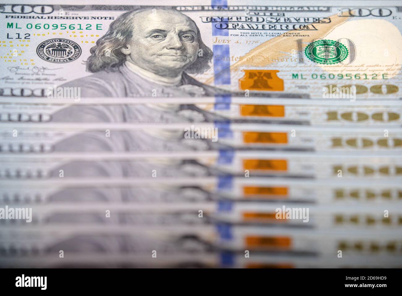 100 million dollars in 100 dollar bills hi-res stock photography and ...
