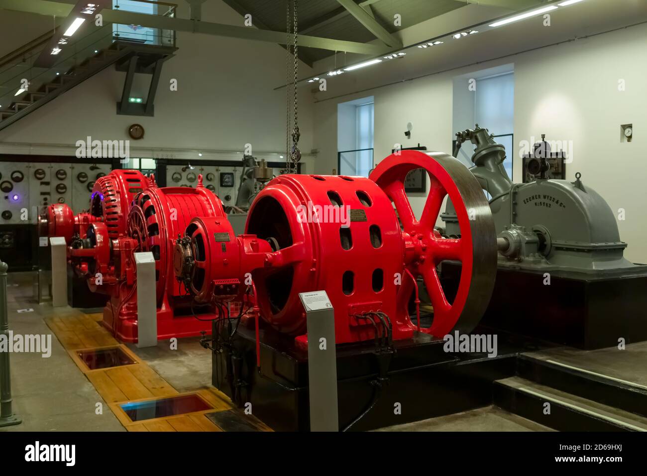 Hydroelectric power turbine hall energy hi-res stock photography and ...