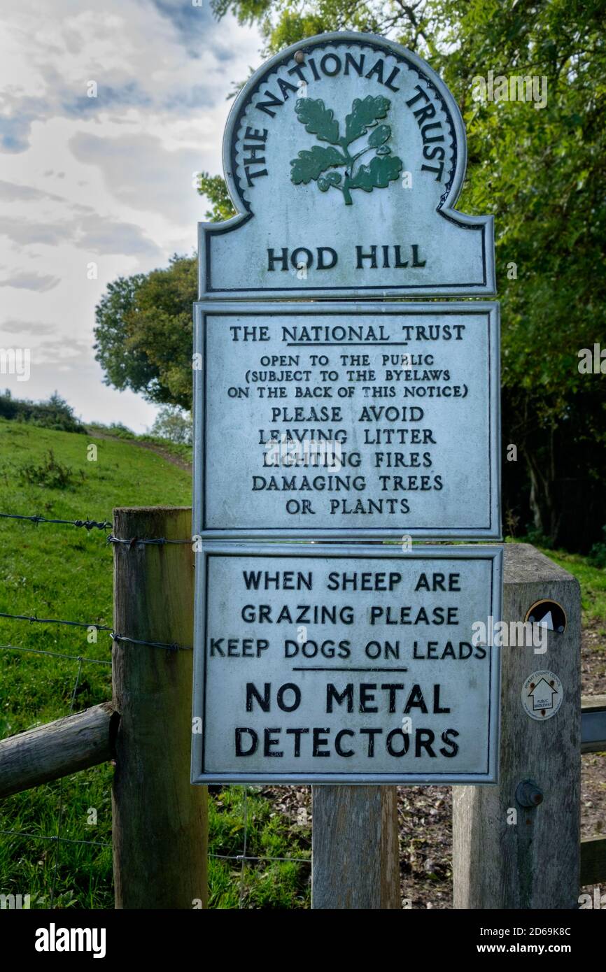 The National Trust sign for Hod Hill saying No Metal Detectors Dorset ...