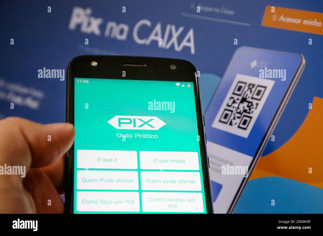 Data transfers hi-res stock photography and images - Alamy