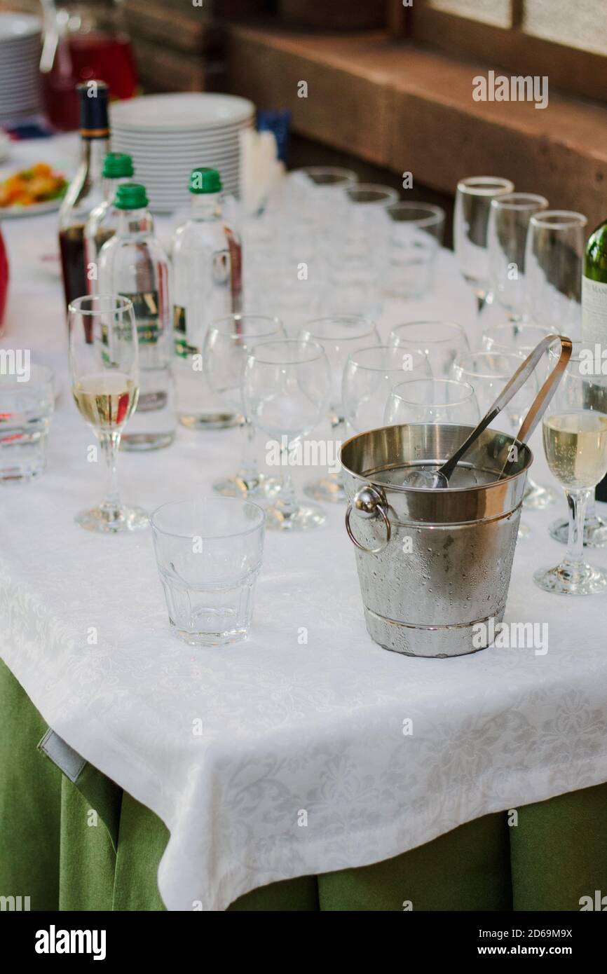 Cold ice in a bucket. Ice Bucket with tranparent cubes of ice Stock ...