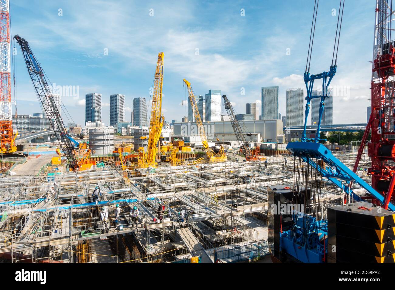 Modern technology site tokyo hi-res stock photography and images - Alamy