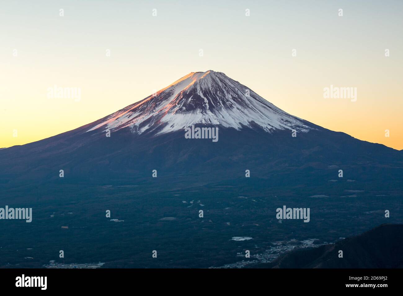 Fujiyama winter hi-res stock photography and images - Alamy