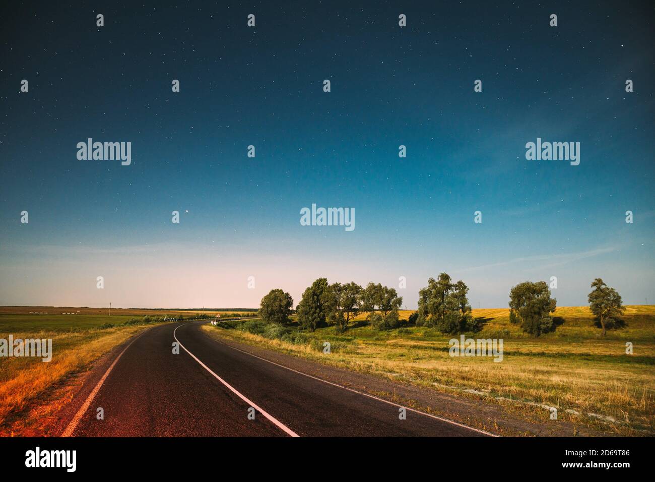 Starlight highway hi-res stock photography and images - Alamy