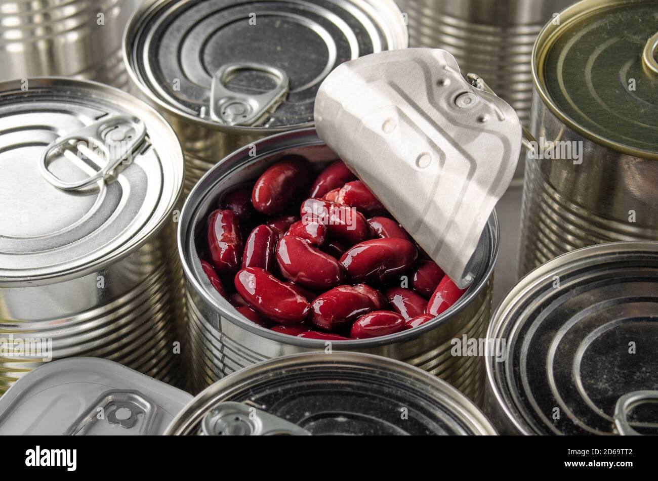 Open can beans hi-res stock photography and images - Alamy