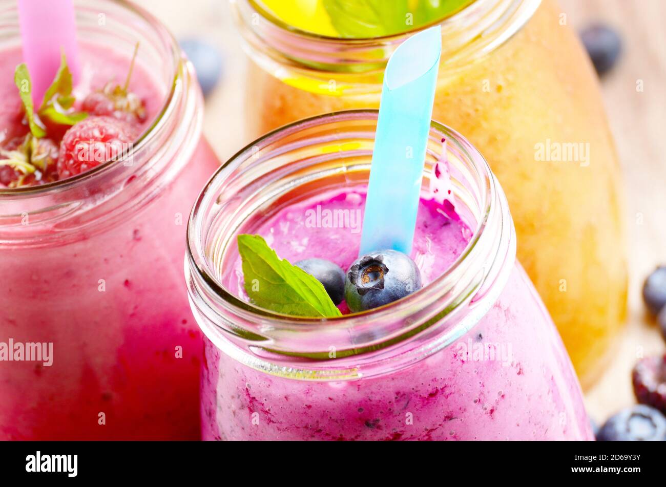Fruit shakes hi-res stock photography and images - Alamy
