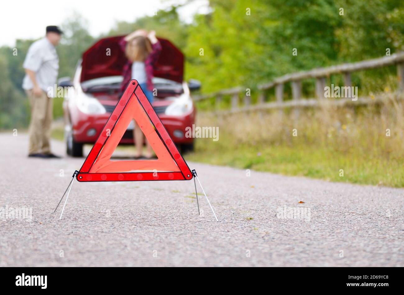 Car assistance hi-res stock photography and images - Alamy