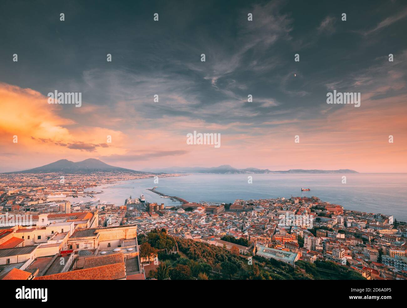 Naples City Skyline High Resolution Stock Photography and Images - Alamy
