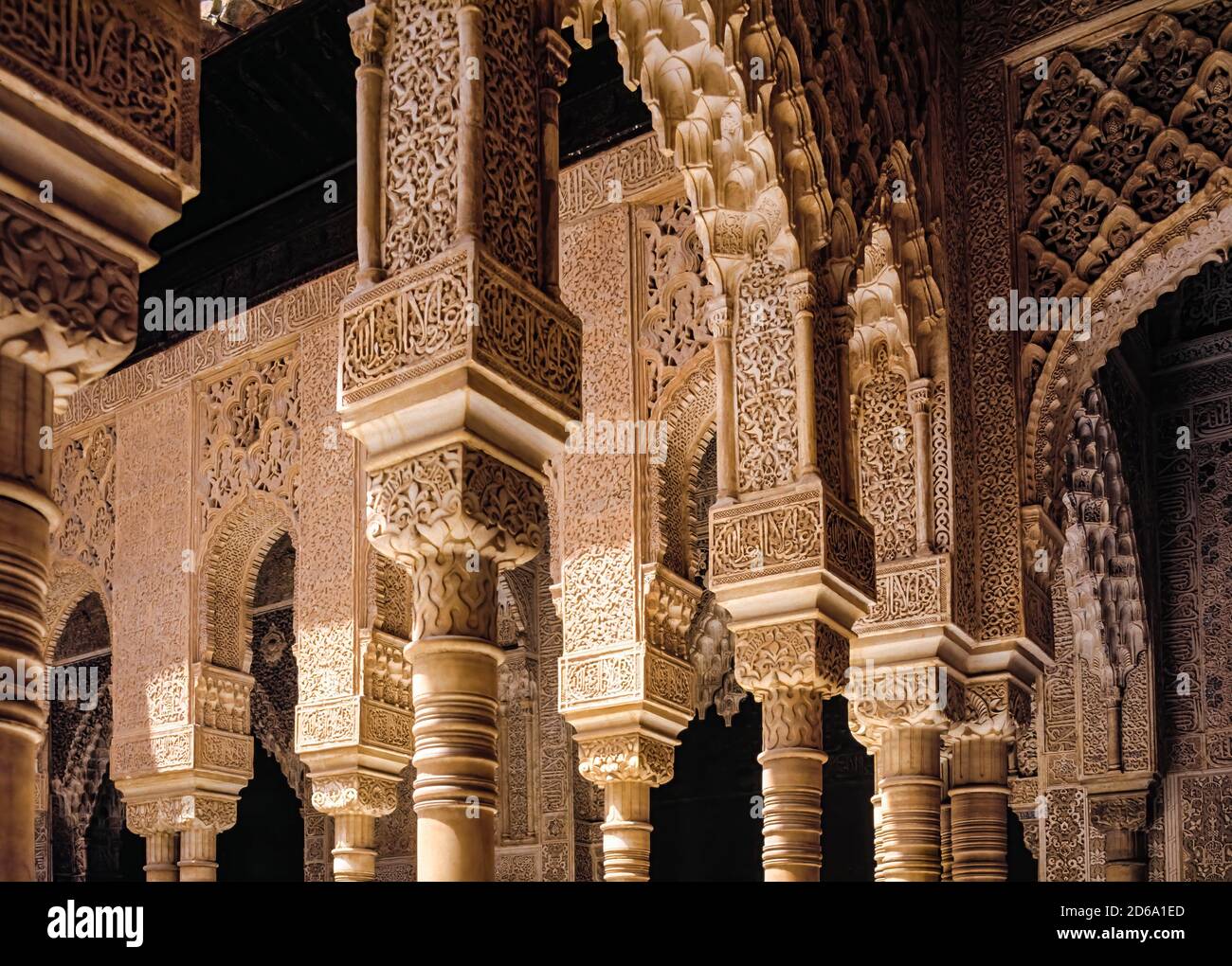 Alhambra interior decoration hi-res stock photography and images - Alamy