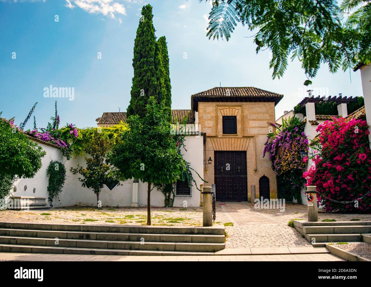 Typical spanish house hi-res stock photography and images - Alamy