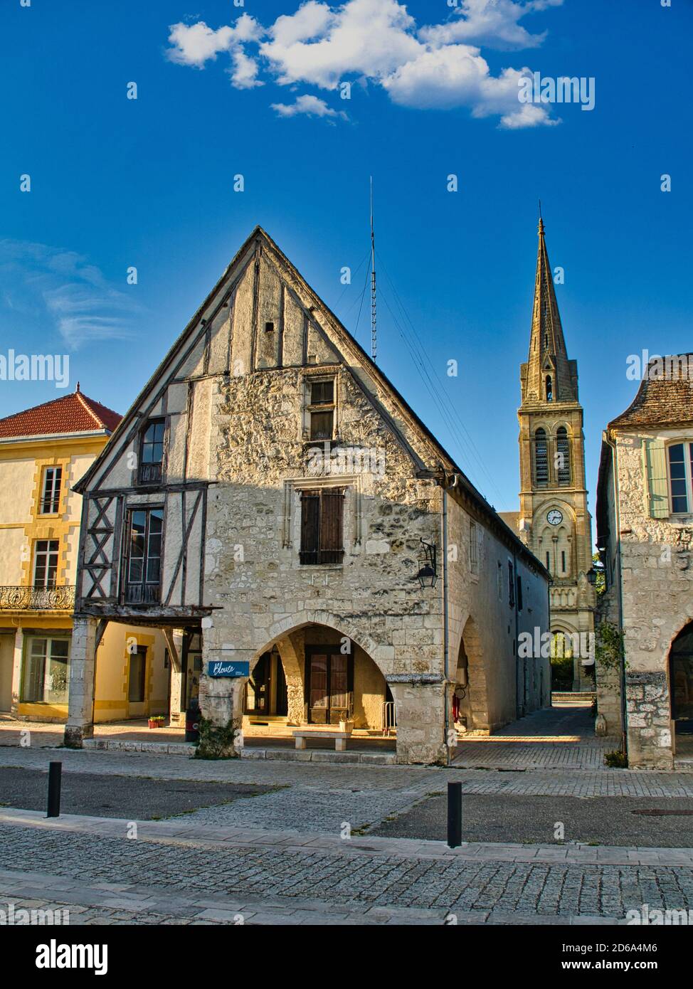 Eymet village High Resolution Stock Photography and Images - Alamy