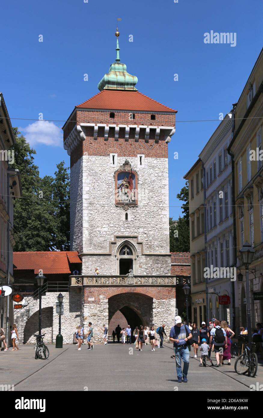 Medieval gates hi-res stock photography and images - Alamy