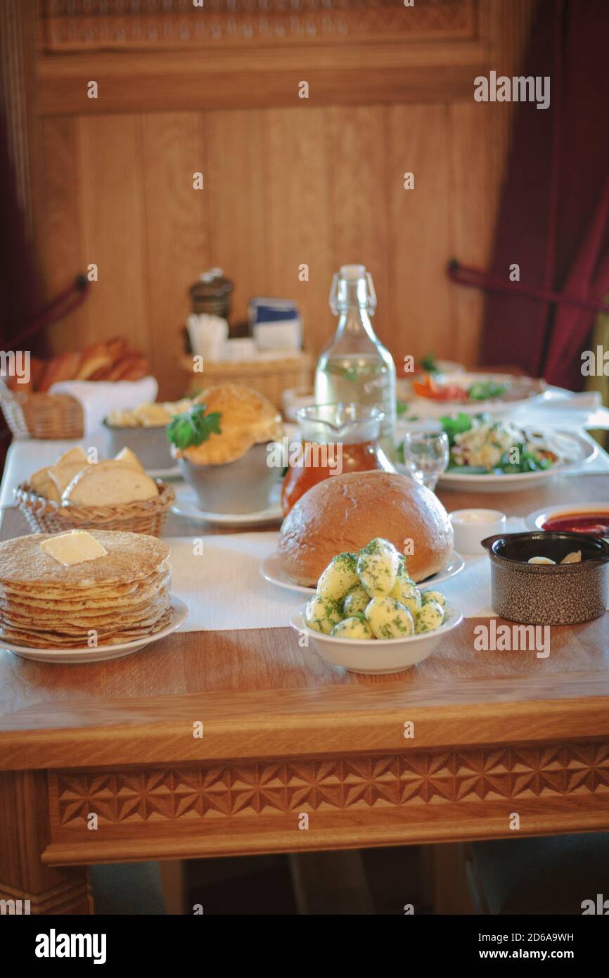 Catering table at restaurant with nice delicios food Stock Photo - Alamy