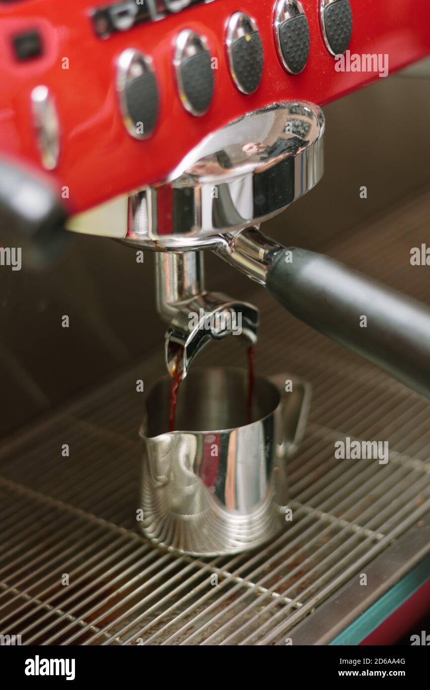 Process of making coffee drink by barista Stock Photo - Alamy