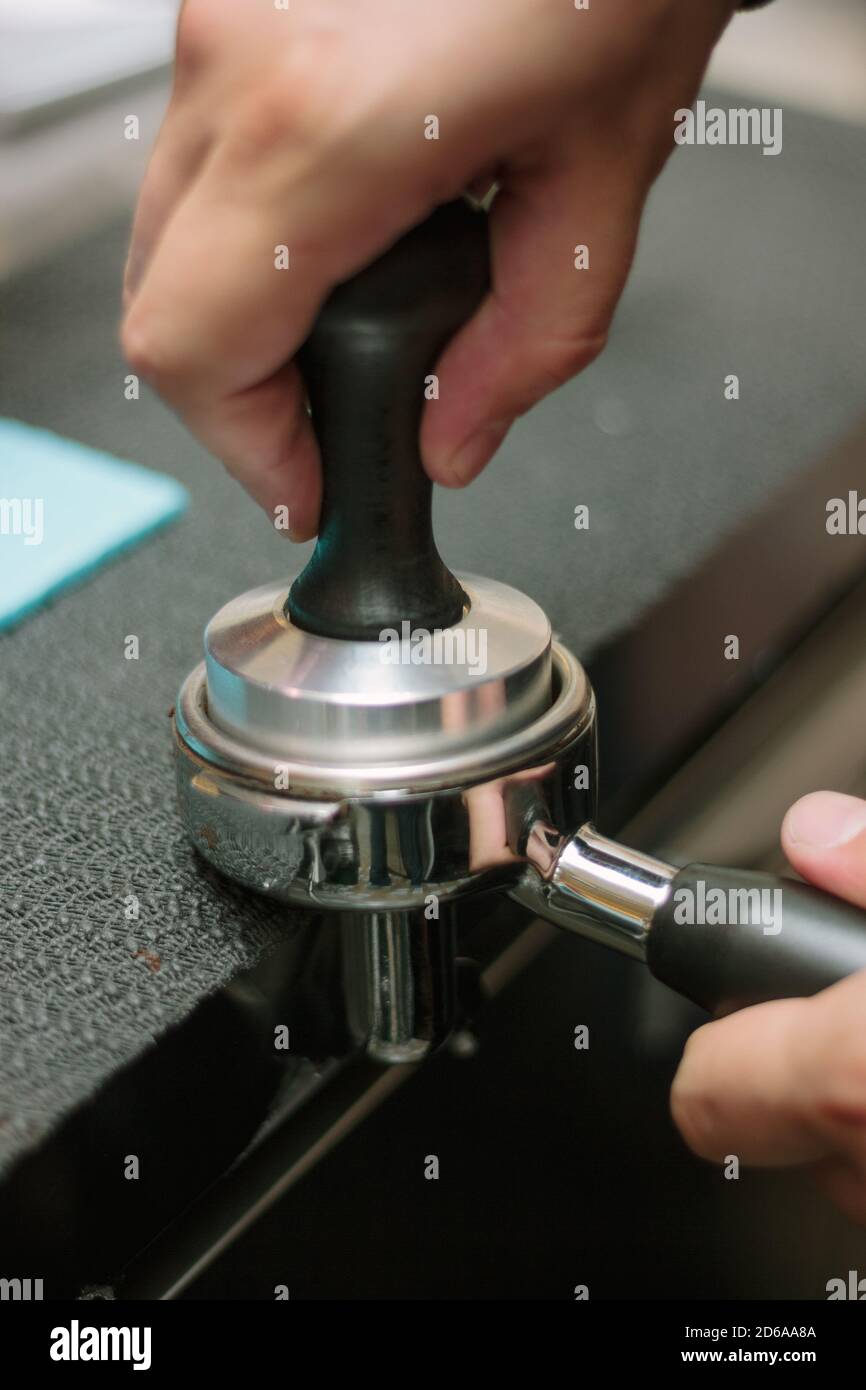 Pulling espresso hi-res stock photography and images - Alamy